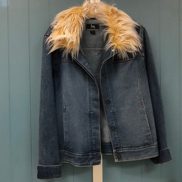 blanc noir | Jackets & Coats | Blanc Noir Womens L Fluffy Faux Fur Trim ...
